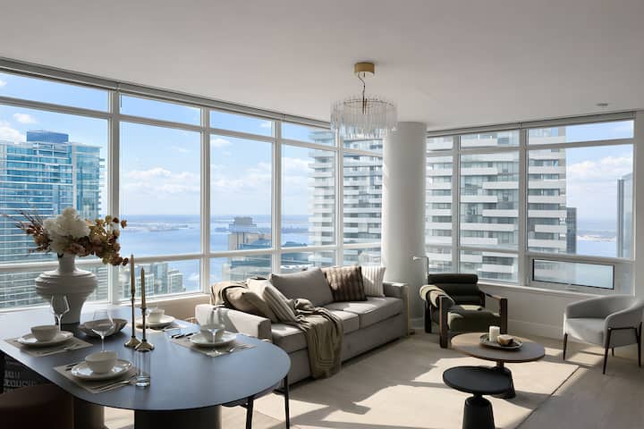 40th Fl Designer Lakeview 2br Path & Union Access - 