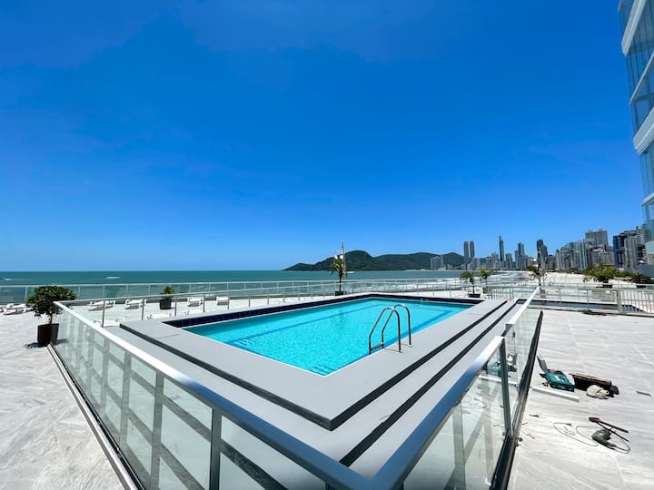 Pé Na Areia, Melhor Ponto Da Cidade, Todo Novo - Balneário Camboriú