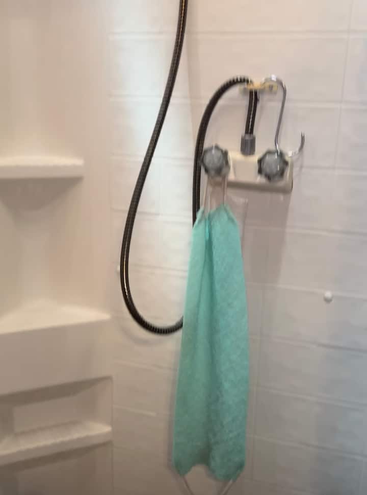 1 Bd Rv Close 2 Busch Gardens & Hardrock Casino - 