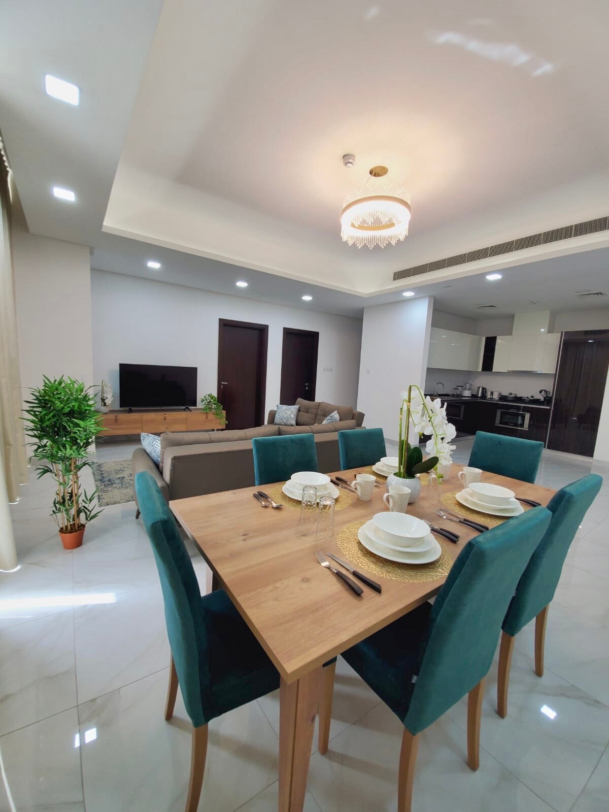 Spacious fully furnished luxury 2 bedroom flat - Flats for Rent in ...