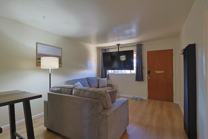 Free $25 Starbucks! 504-b Hideaway! - Farmington, NM