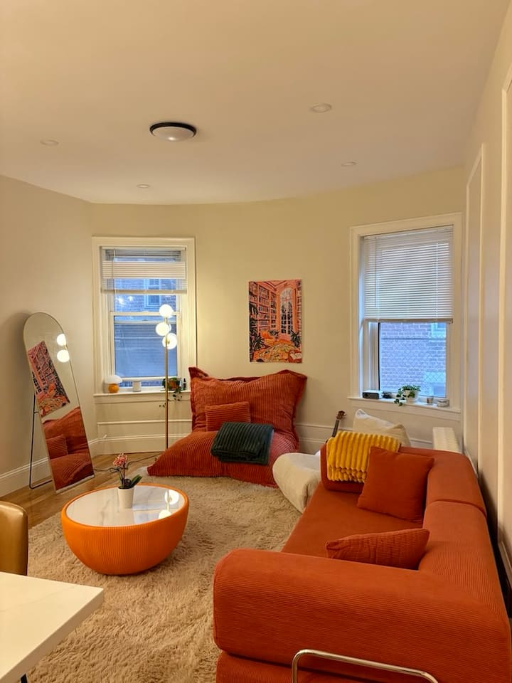 Calm Cambridge Oasis · Full Apt + Parking - Harvard University,Cambridge