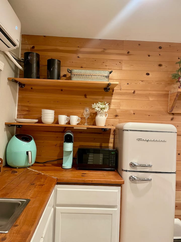 Tree House 1bd/1ba, Glamping, 14 Acres In The City - Burleson, TX