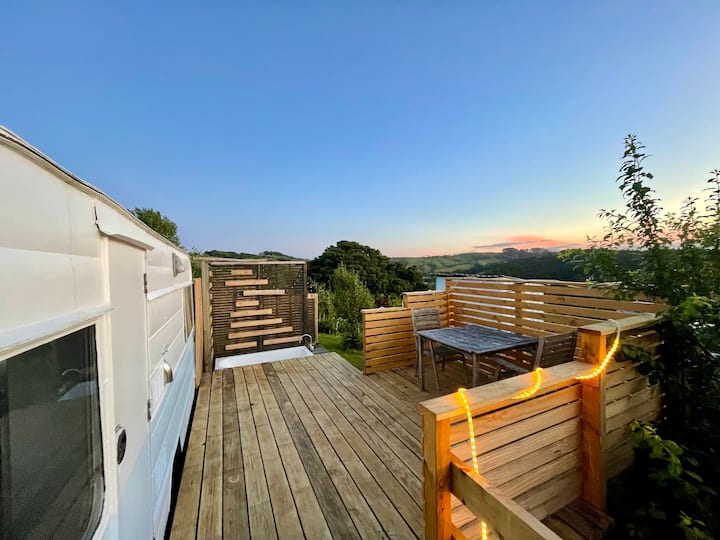 Private Caravan - With Outdoor Bath - Mangawhai