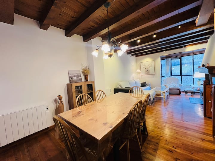 Eraclau - Eth Gath Con Garage En Betrén - Bossòst