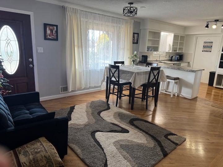 Roomy Duplex - Lake Bowen, SC