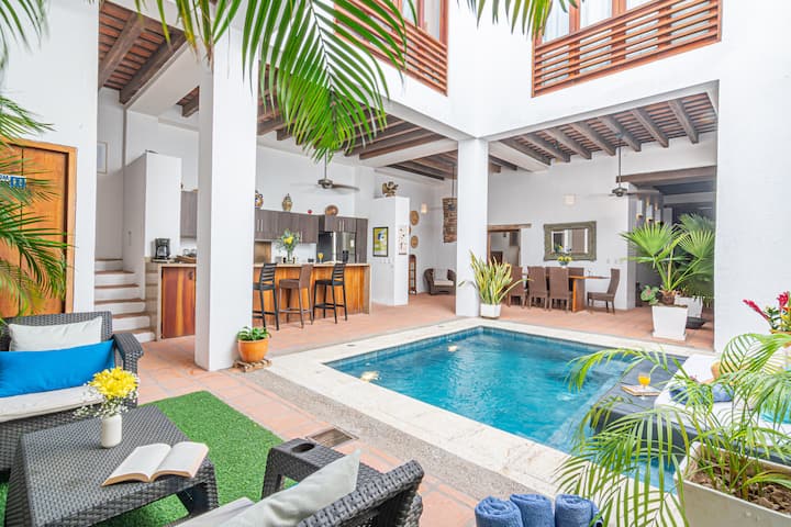 Room In Colonial Home | Pool +Breakfast | Downtown - Santa Marta