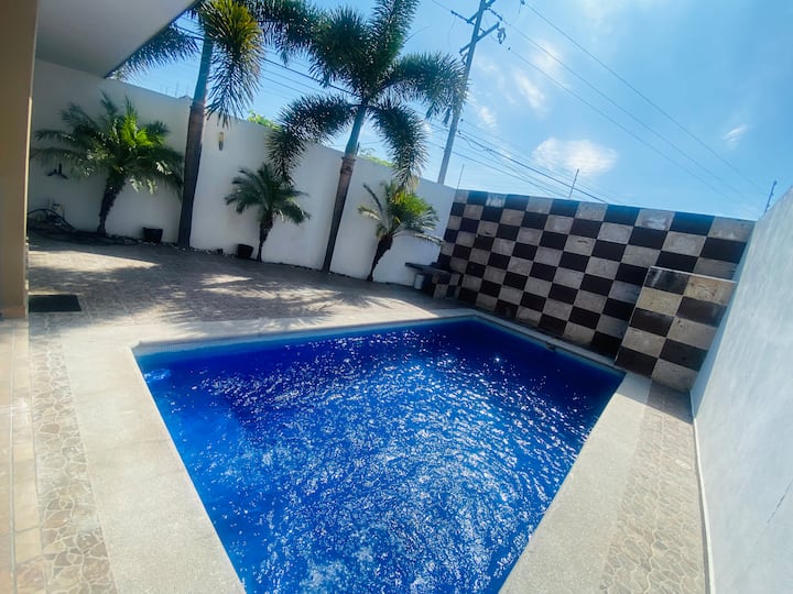 Casa Luna, A/c Wifi, Piscina, Terraza Privada - Colima