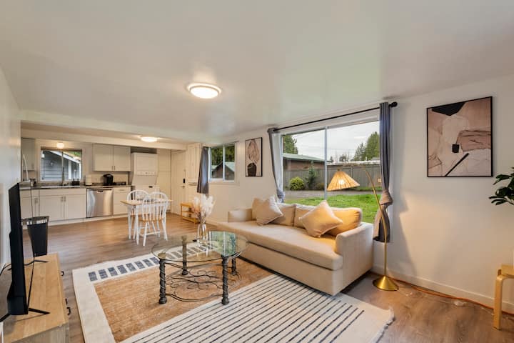 Charming 1br/1ba Cottage @Lynnwood - Mukilteo, WA
