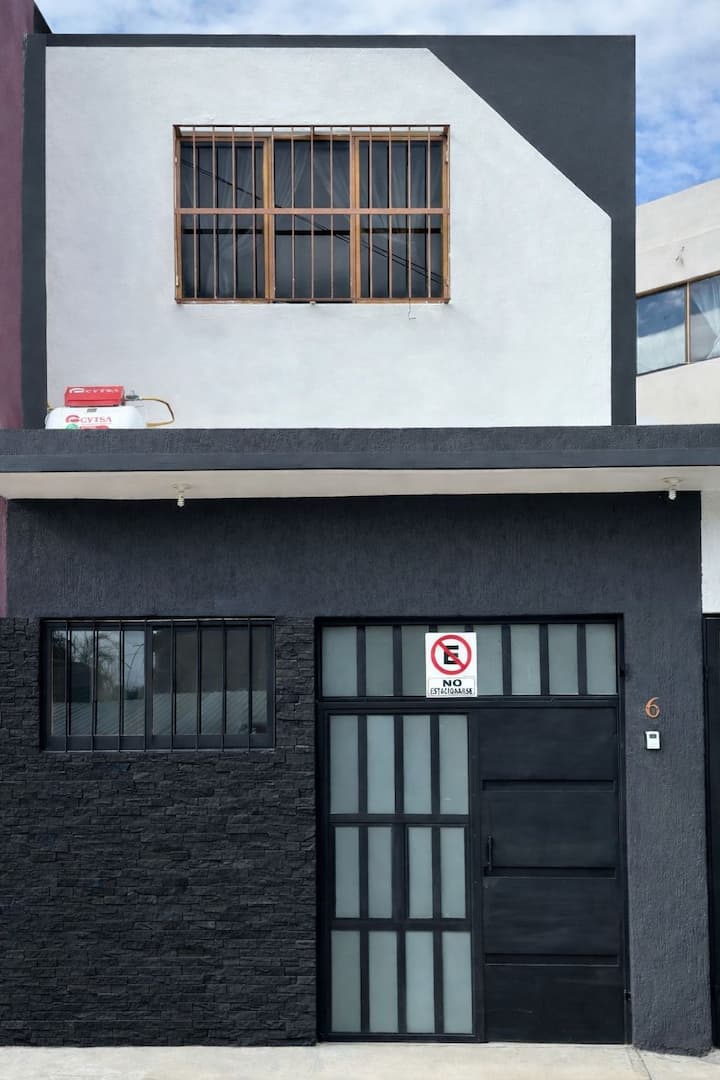 Casa Acogedora, Muy Buena Ubicación. - San Cristóbal de las Casas