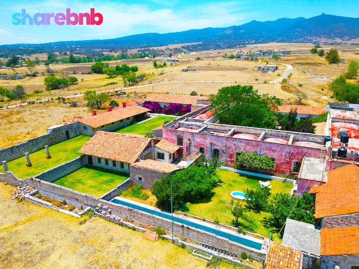Monumento Histórico De 300 Años - Querétaro