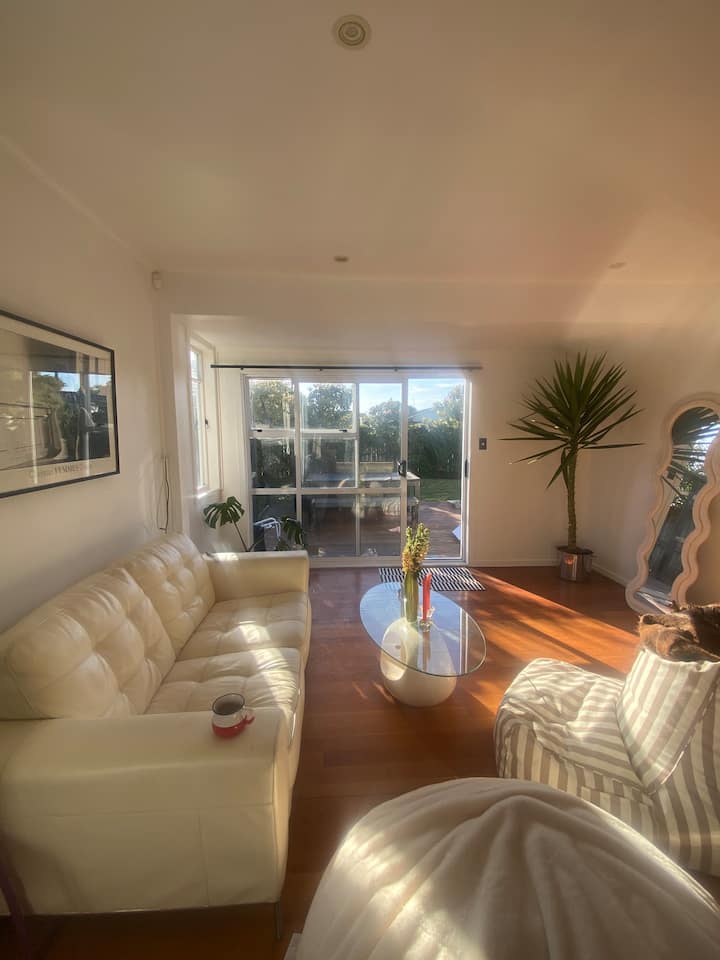 Beach Bungalow - Mount Maunganui