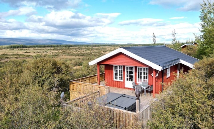 The Luxury Birch Retreat - Iceland