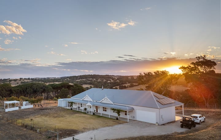 Rolling Hills Estate - Mount Barker Summit - Hahndorf