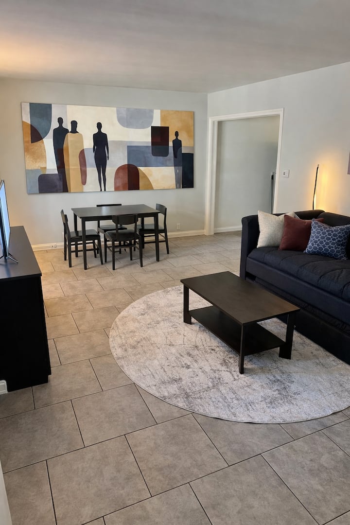 Brand New 1br/1ba · Walk 2 Sunset, Stars Hollywood - Los Angeles