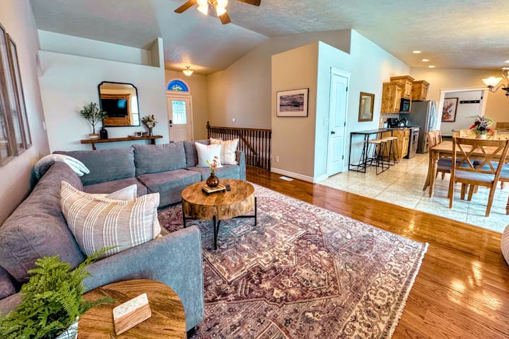 Family Retreat Near Grand Targhee W/ Game Room - Driggs, ID