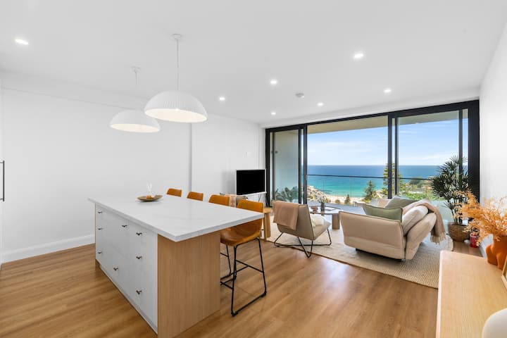 Secure Designer Apt With Ocean View Ac - Australie