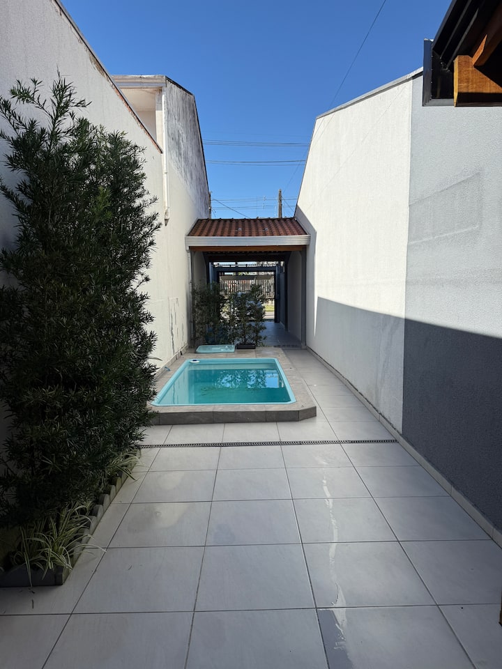 Casa Aconchegante Com Piscina E áRea De Lazer. - Guaratuba