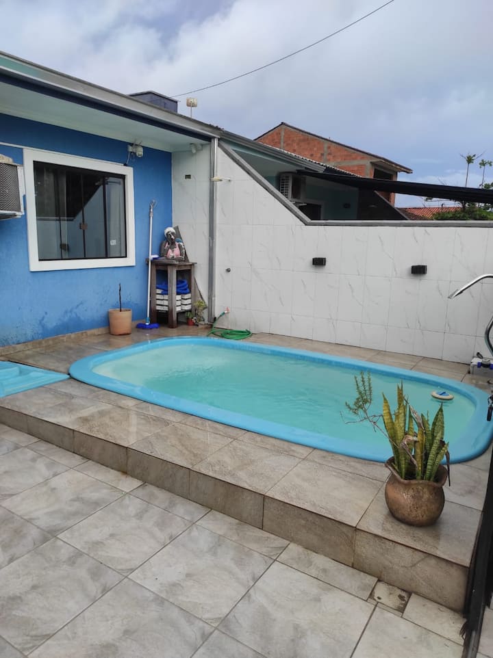Casa Com Piscina - Matinhos