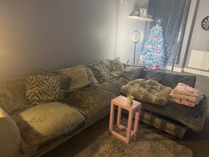 Cosy House By The Sea & A Hot Tub - 배리