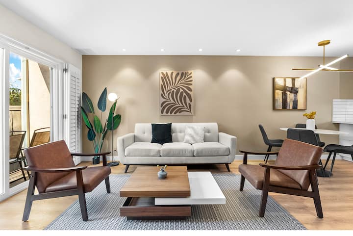 Serenity Home On Oak Ave E#42525 - Menlo Park, CA