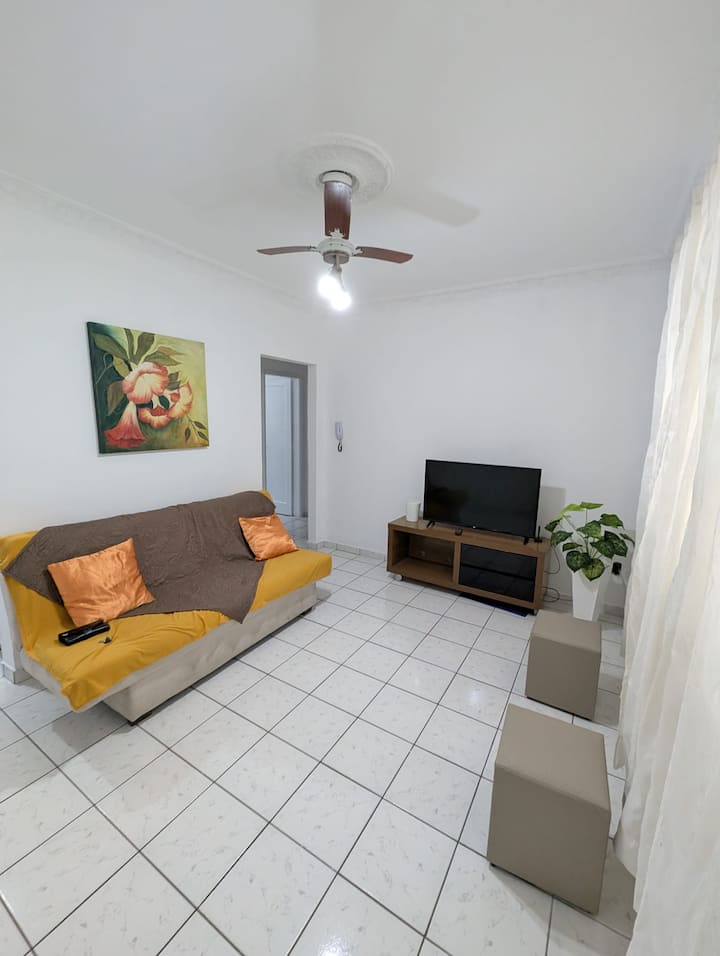 Apartamento 500m Da Praia - Canal 5 Em Santos. - Santos