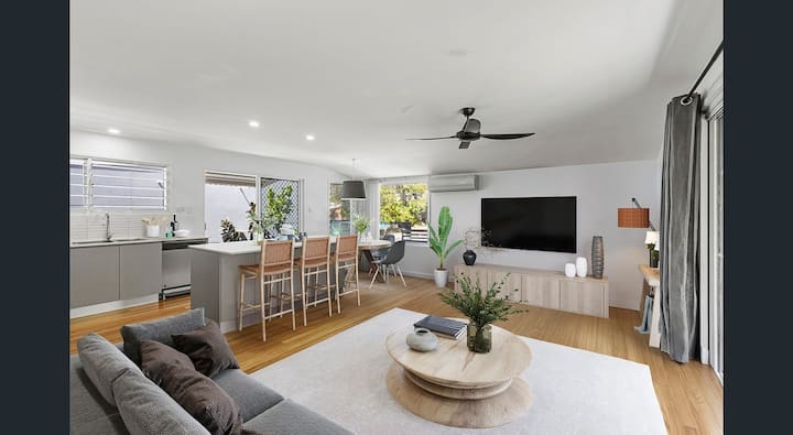 3 Bedroom House - "Sea Of Love" Caravan/rv Parking - Peregian Beach