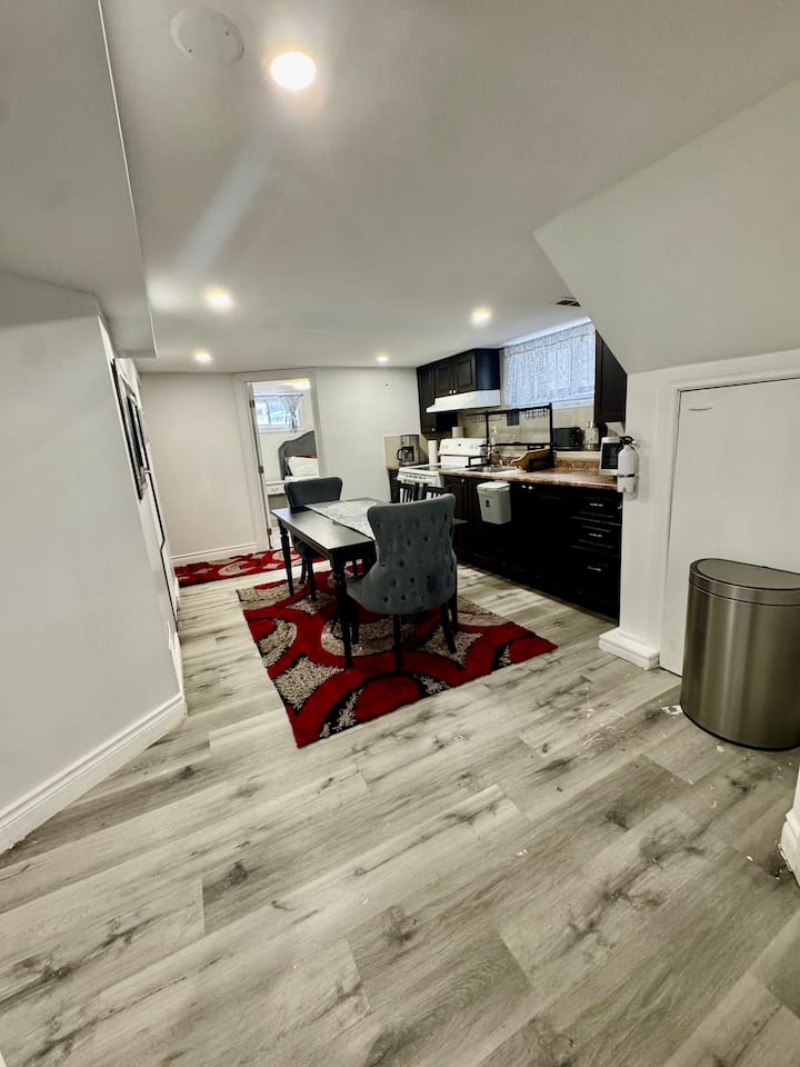 Relaxing Suite By Lake Ontario - Ajax