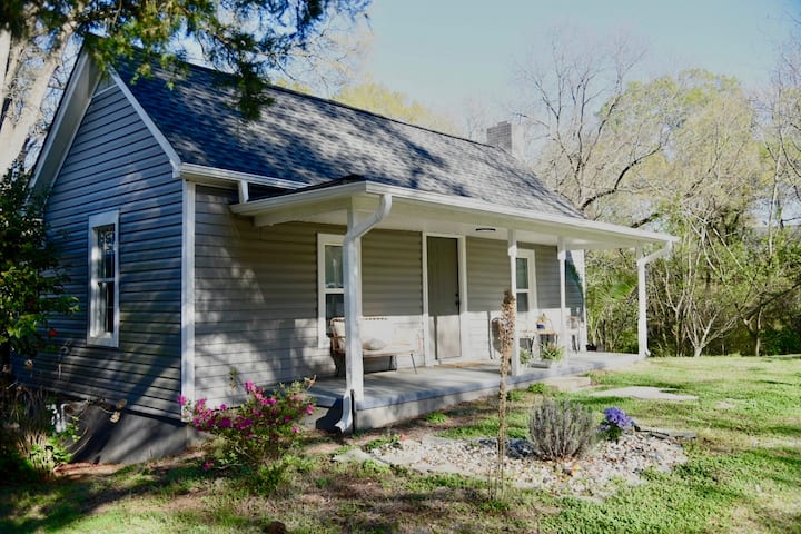 Enchanted Nest - Downtown Concord - Rainbow Lakes, Kannapolis