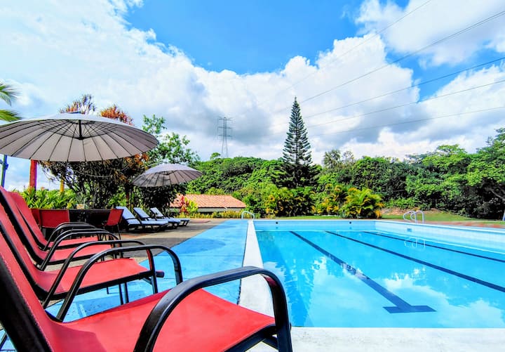 Casa De Campo Familiar. Finca El Paraíso - La Mesa