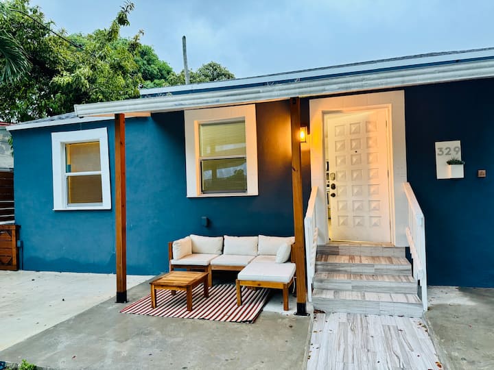 Stylish Miami House Close To Everything! - Miami, FL