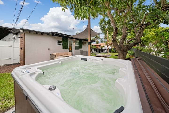 Mango Zen Oasis Spa Retreat In Fll - Fort Lauderdale, FL