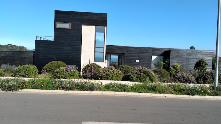 Casa Moderna Con Piscina Y Linda Vista Panoramica - Santo Domingo