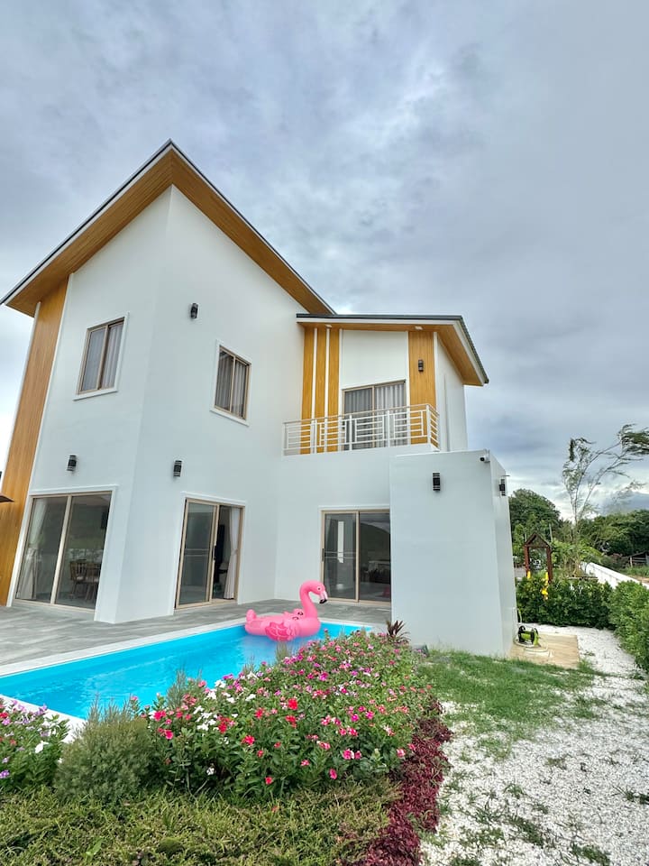 The Sugar Pool Villa เดอะชูการ์พูลวิลล่า กาญจนบุรี - Kanchanaburi