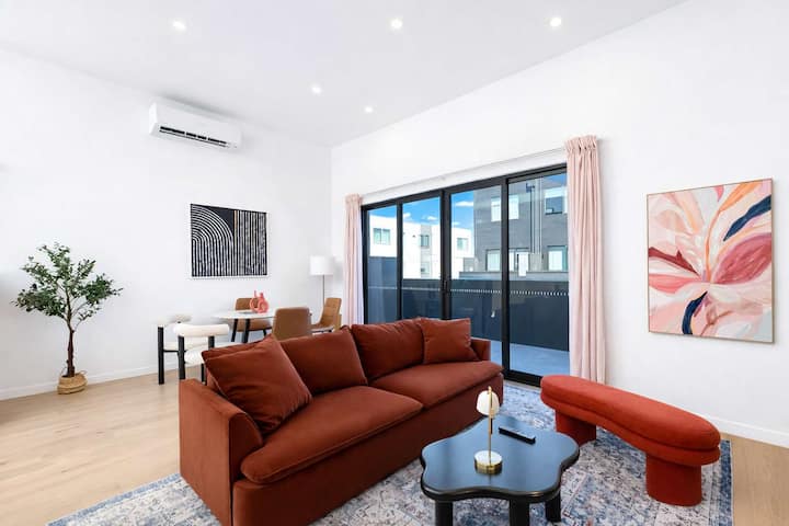 Premium Collection At Bradmill In Yarraville - Tottenham