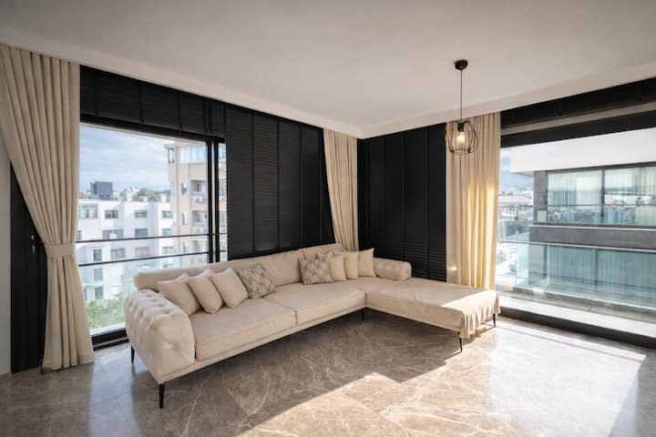 1+1 Kıbrıs’ın Kalbi Girne Merkez’de Lüks Residance - Girne