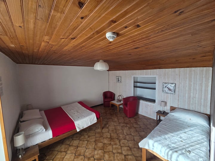 Chambre D'hôtes Auberge Saint Aoulary. - Alp, Catalonia