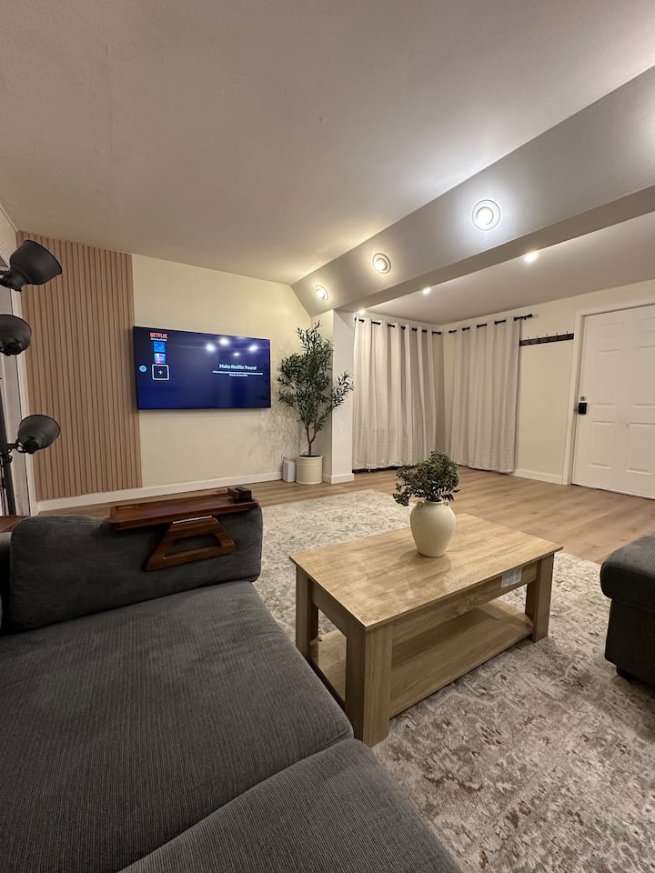 Spacious Family Home Near Jfk, Sleeps Many - Garden City, NY