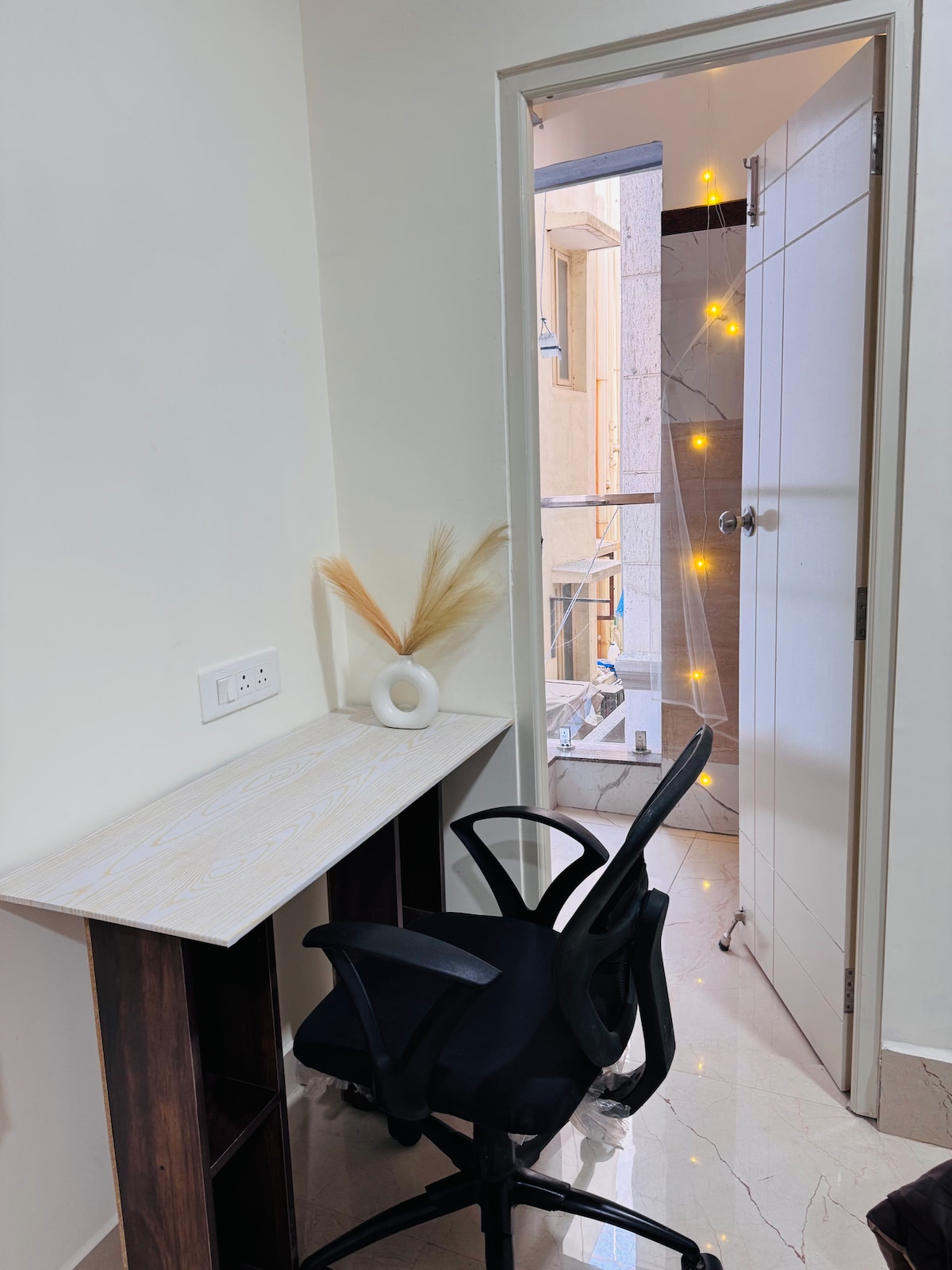 Boho Cozy Couples Friendly 1BHK Disposition HSR - Appartements à louer ...