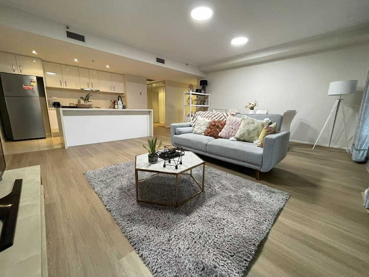 Comfortable 2br Home Base In Mascot - Rosebery