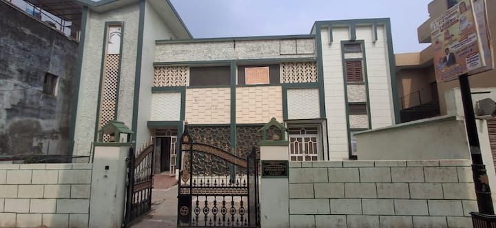 Girimi House. Where Spirituality Meets Home . - Ayodhya