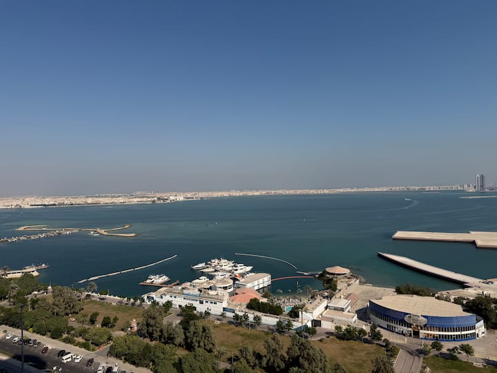 Sea View Terrace & Gorgeous Sea View - Manama