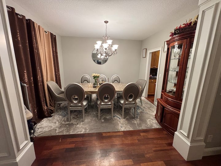 Spacious Home, Well Detailed For Your Comfort. - Vancouver, WA