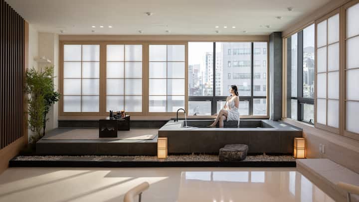 《여온스테이, In 서면》 오픈 특가/부산 료칸 풀빌라/프리미엄 자쿠지 독채/서면역3분거리 - Busan