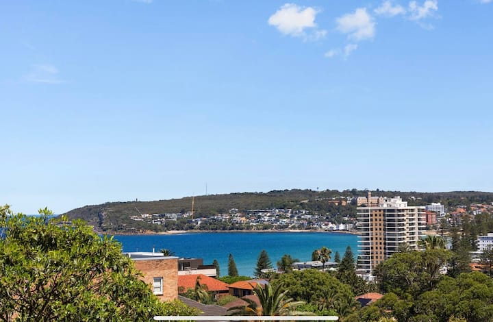 Ocean Views -  City Views - Choice Of 2 Beaches - Manly