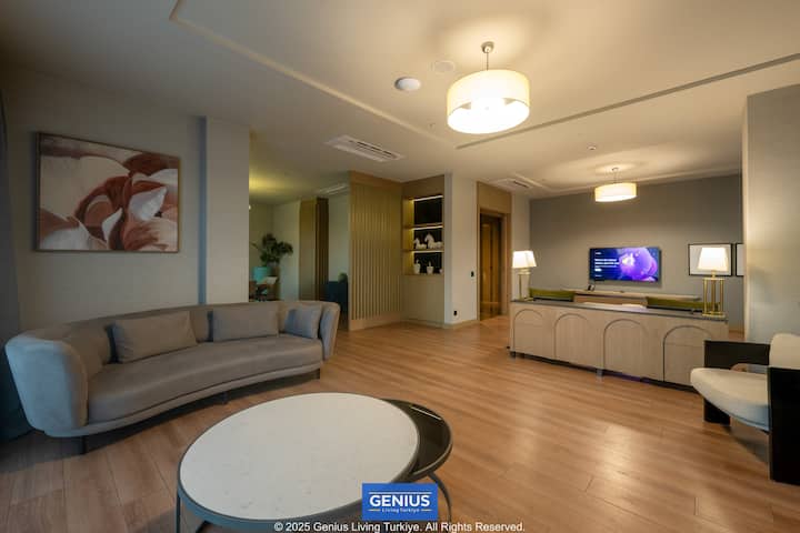 Aquila | Opulent Designed 4br Apt | Gym+pool &More - 伊斯坦堡