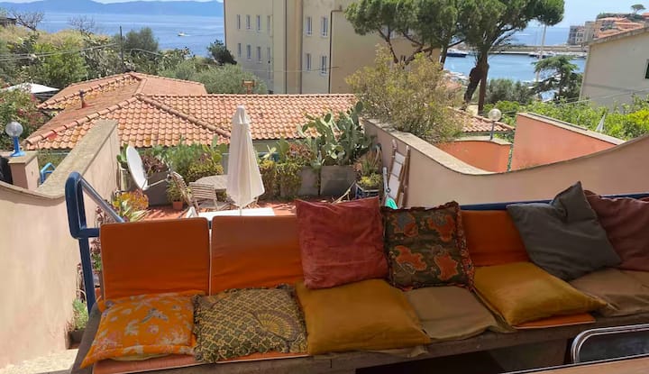 Giglio 1 Con Ampie Terrazze E Parcheggio - Isola del Giglio