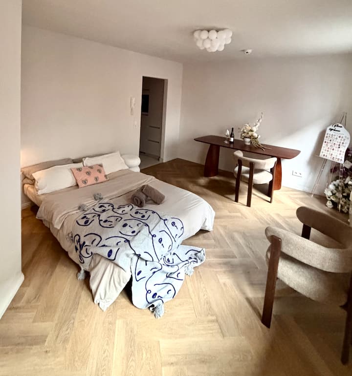Neues & Modernes City-apartment Mit Küche & Bad - Halle (Saale)