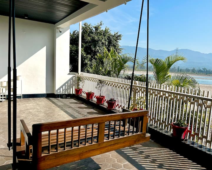 Anjaney: Luxury Ganga View Villa By Tripongo Stays - Rishikesh