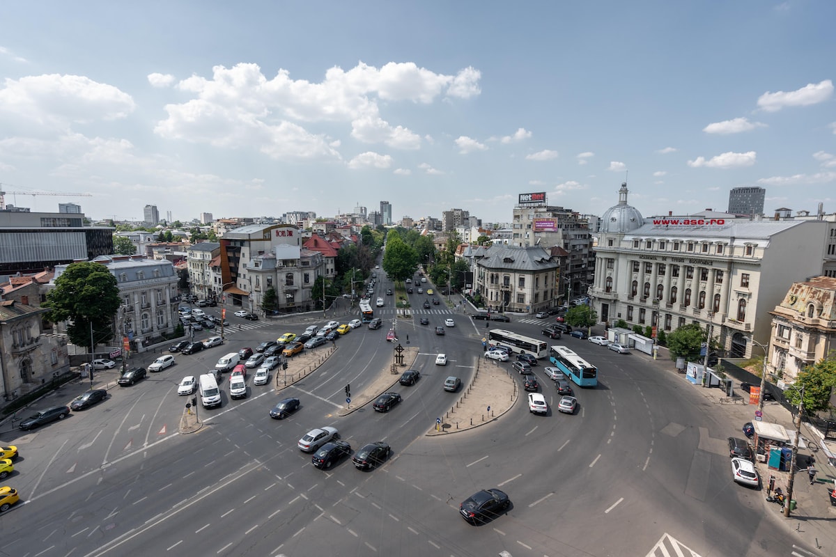 Ultracentral | Stylish Suite | 2 Bdrm - Flats for Rent in Bucharest ...